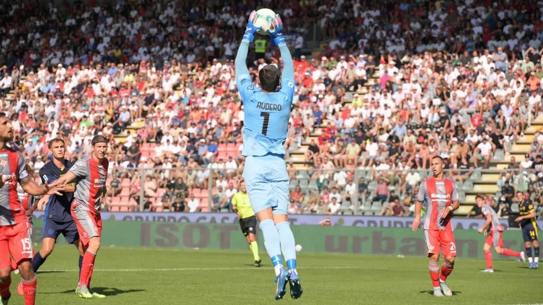 Emil Audero Bawa Cremonese Menang 2-0 atas Genoa | Infogarut.id